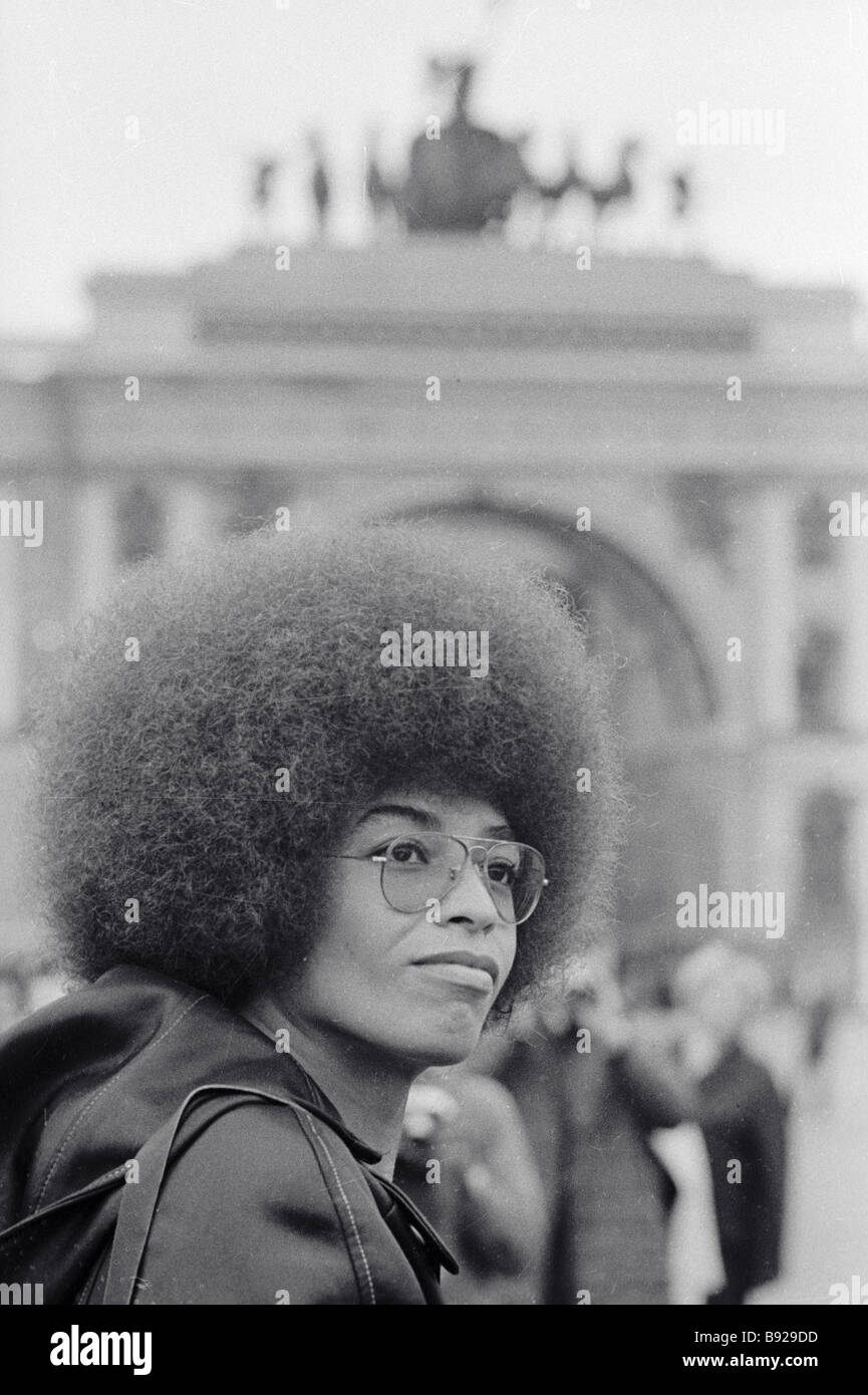 U S Communist Party Central Committee member Angela Davis in the Palace ...