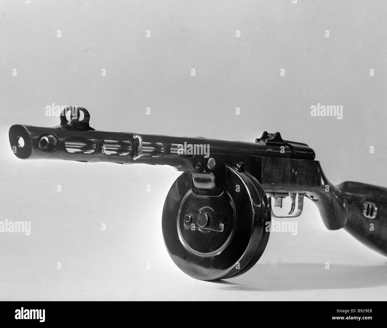1941 subgun submachine gun article designed by Georgy Semenovich ...