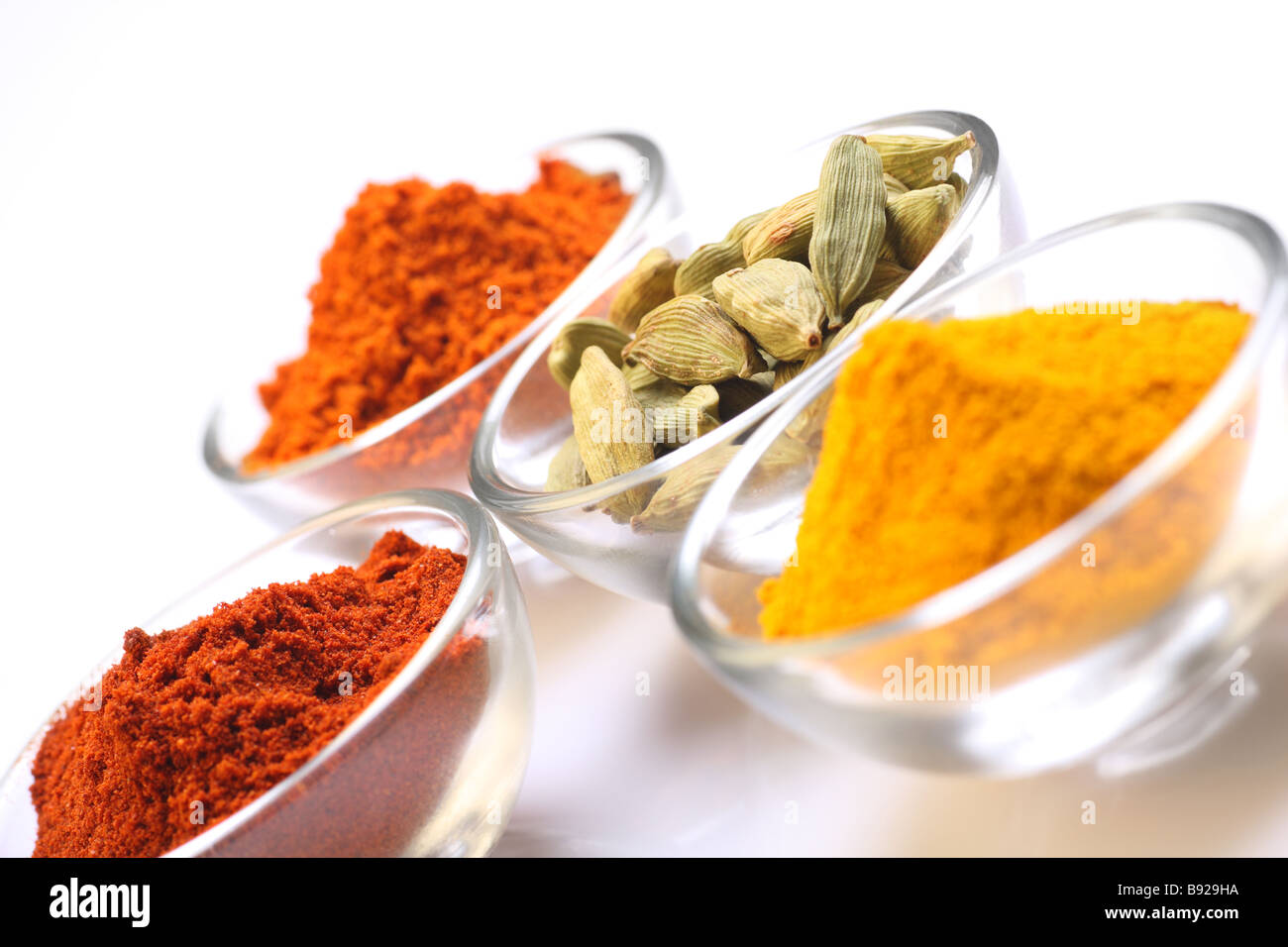 cardamom seedpods and spices Stock Photo - Alamy