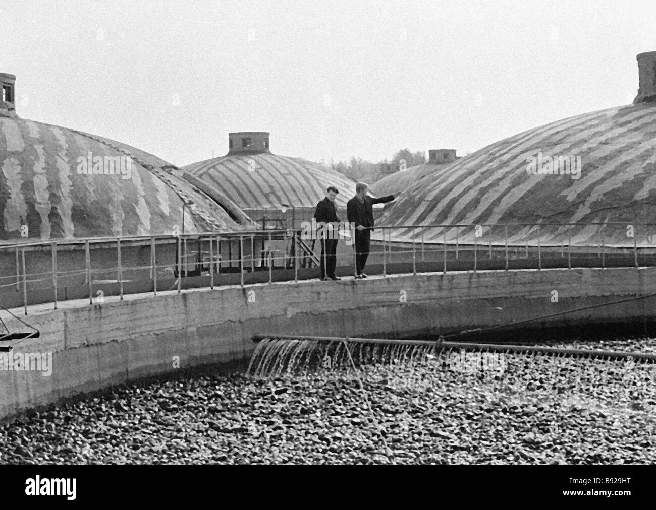 Waste treatment plants at an oil refinery Stock Photo - Alamy