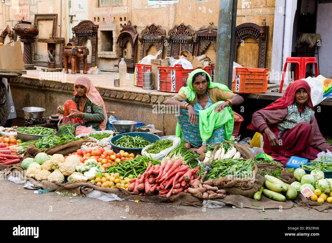 Colorful market scene in Rajasthan, India Stock Photo - Alamy