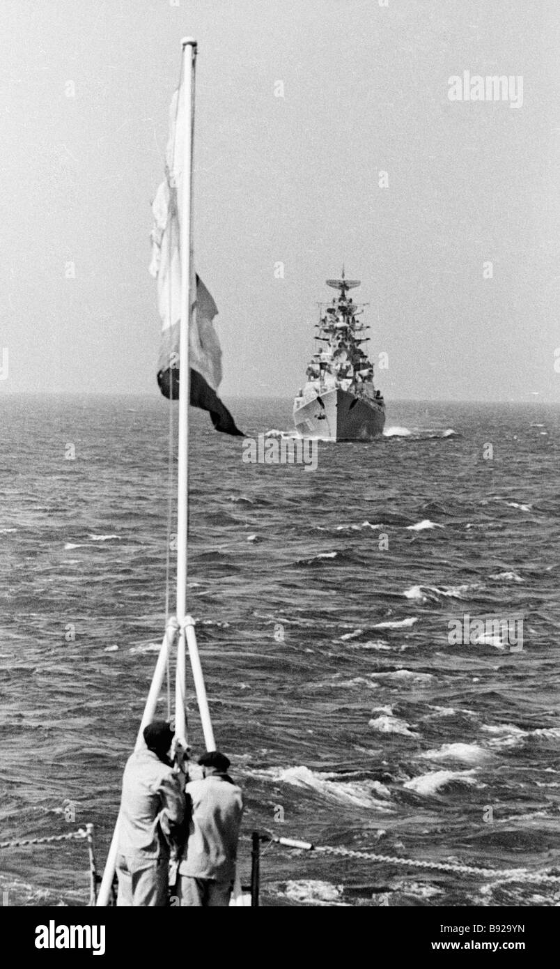 Soviet warships in the Mediterranean Stock Photo - Alamy