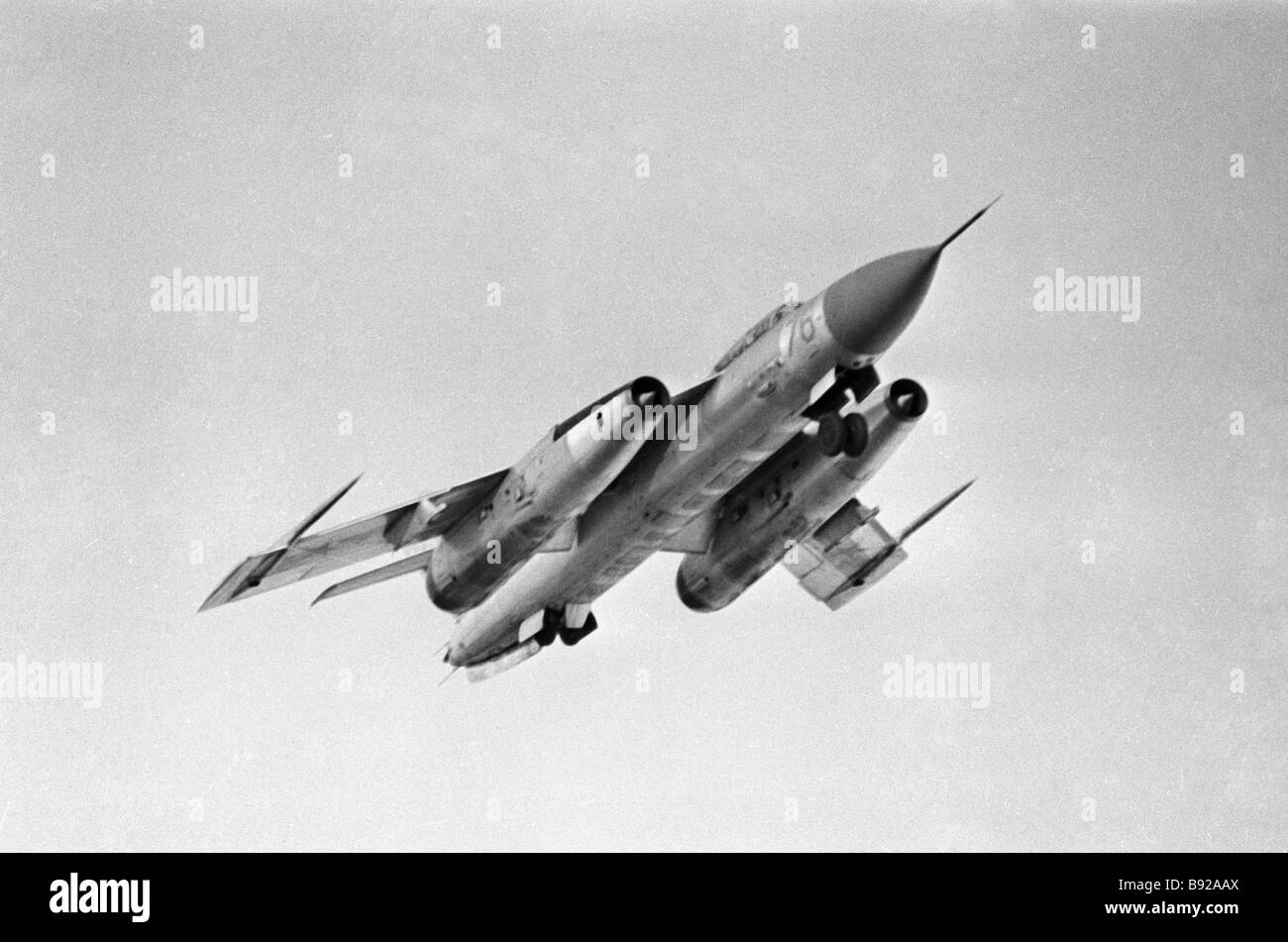 An interceptor jet in flight Stock Photo - Alamy