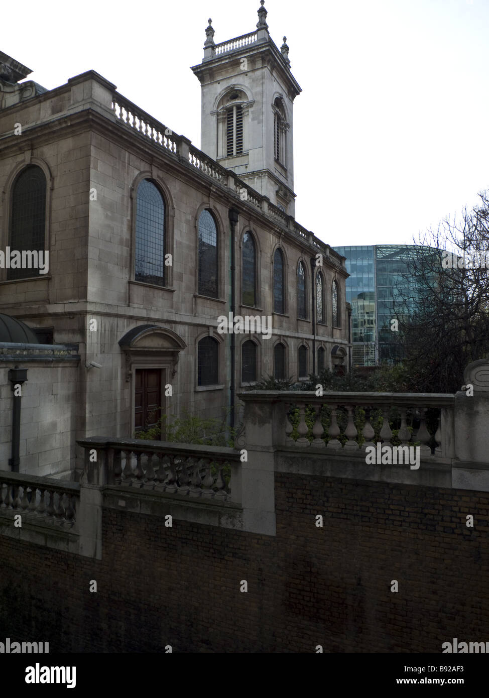 St andrews holborn hi-res stock photography and images - Alamy