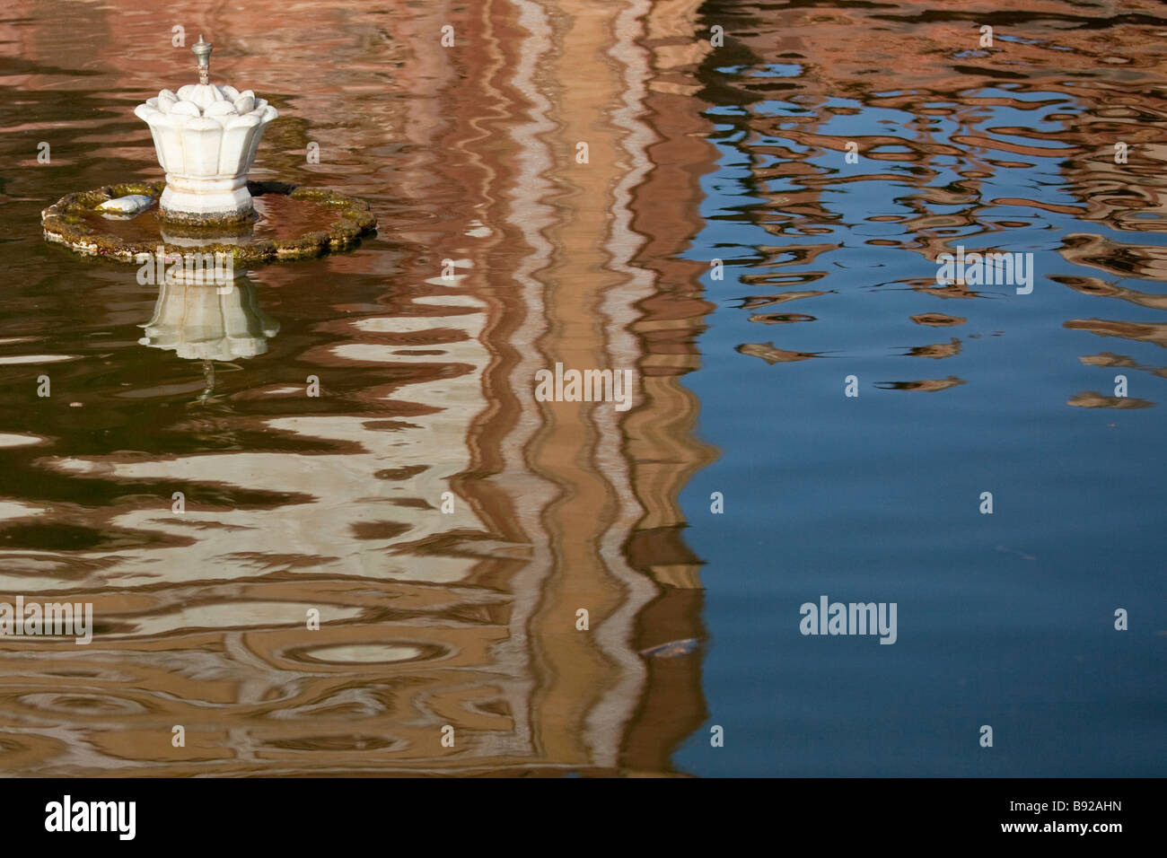 Ablution Pool inside the Friday Mosque in Fatehpur Sikri India Stock ...