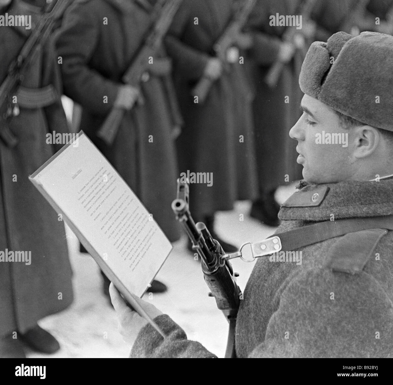 A private is swearing Stock Photo - Alamy