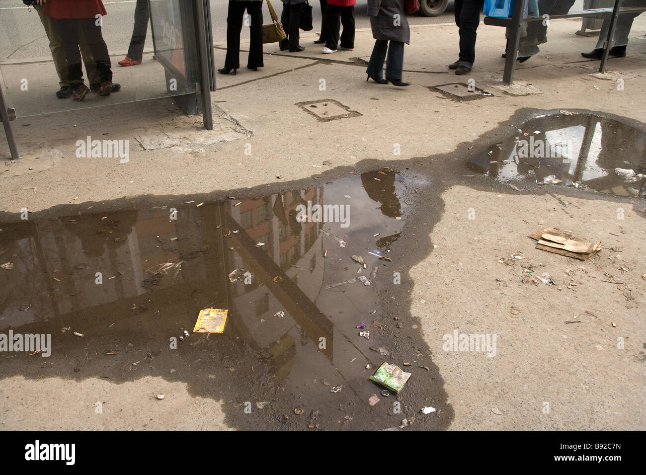 Litter rubbish shoe waste hi-res stock photography and images - Alamy