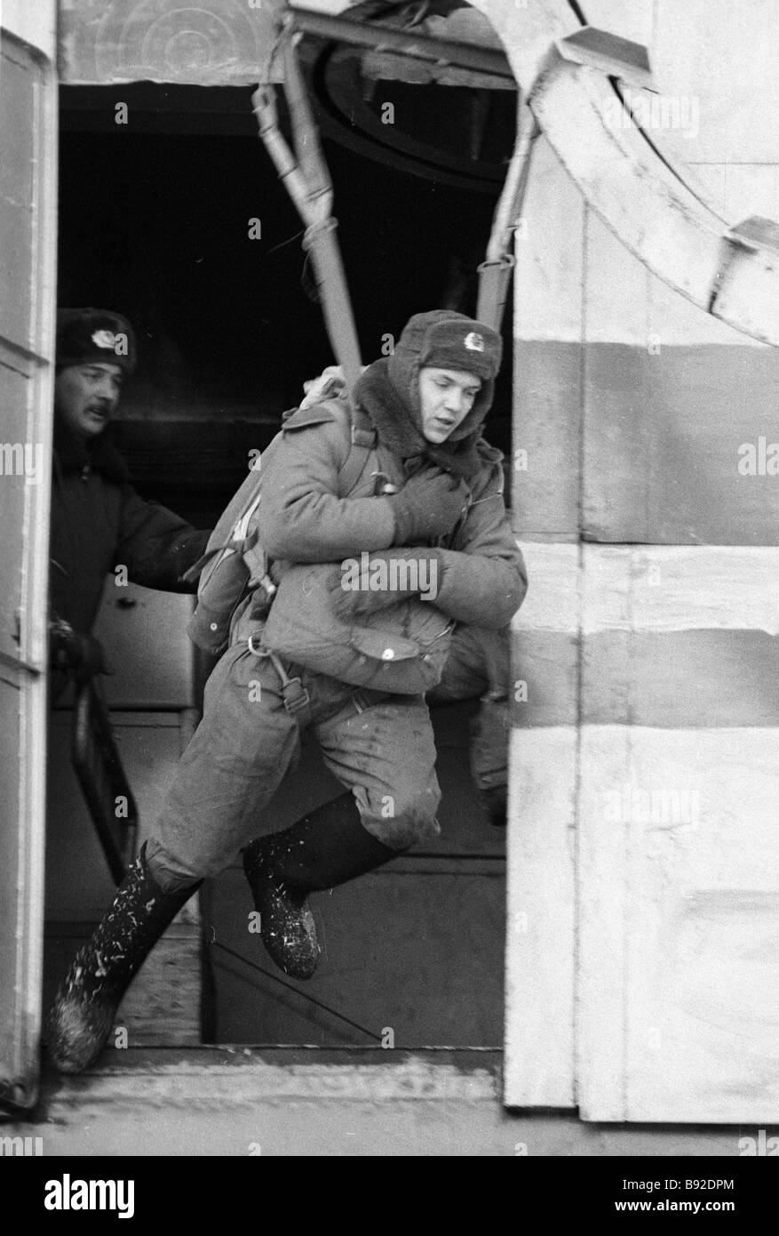The first parachute jump of a future paratrooper Stock Photo - Alamy