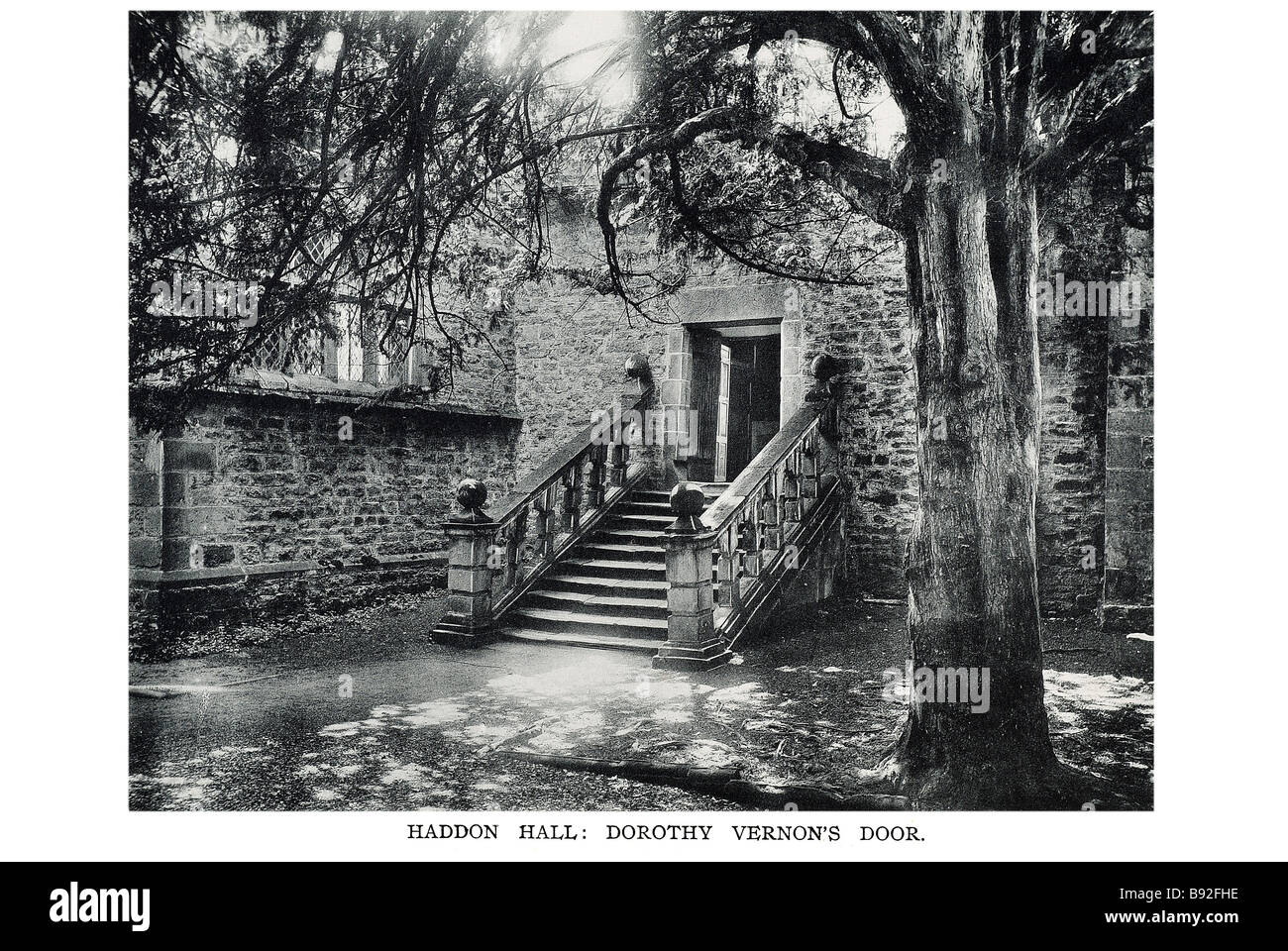 haddon hall dorothy vernon's door Haddon Hall is an English country ...