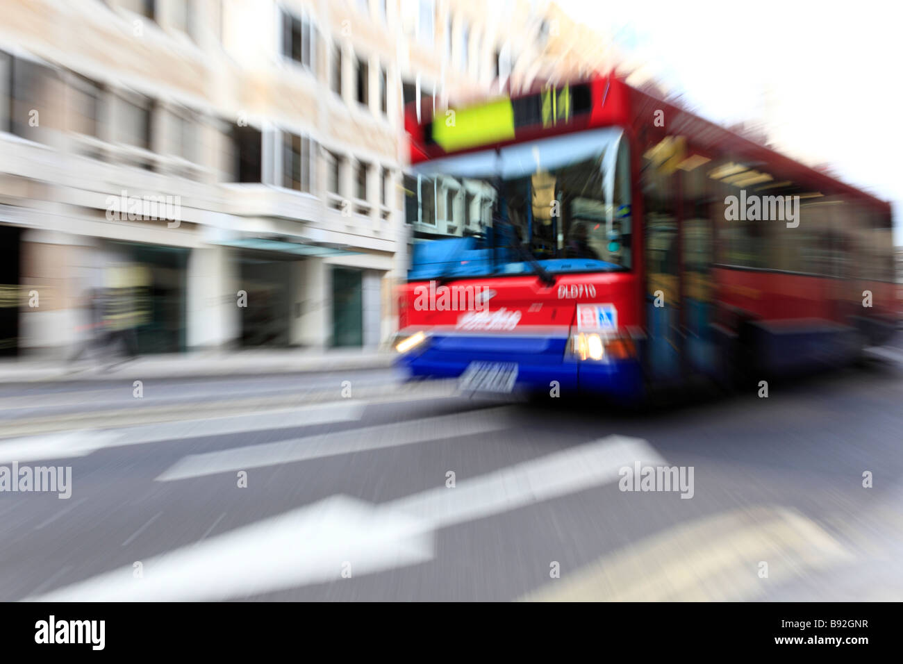 Single decker london bus hi-res stock photography and images - Alamy