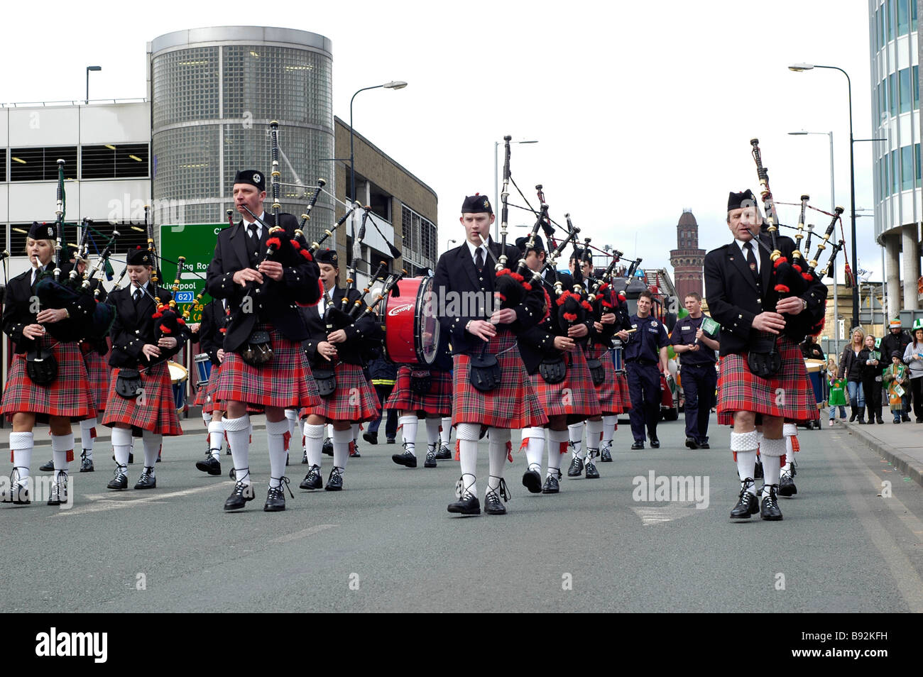 irish pipers marching in Irish Parade in Manchester Stock Photo - Alamy