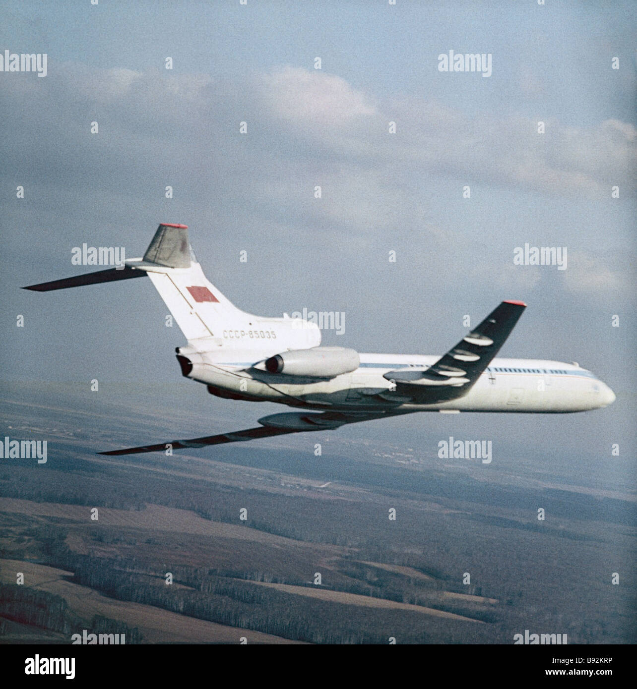 The TU 155 was the world s first aircraft using cryogenic fuel of ...