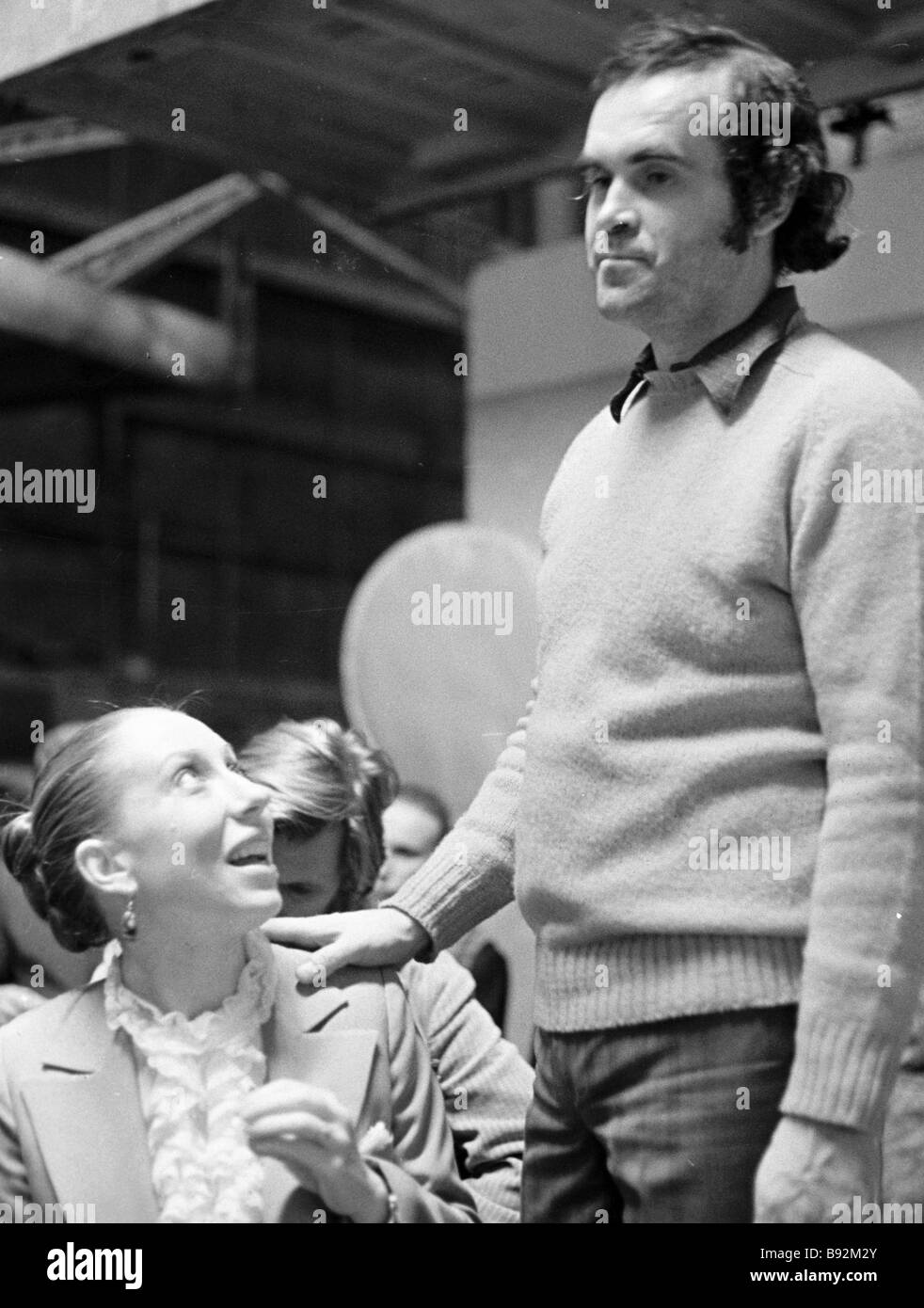 Actress Inna Churikova left of the Leninist Komsomol Theater and film ...