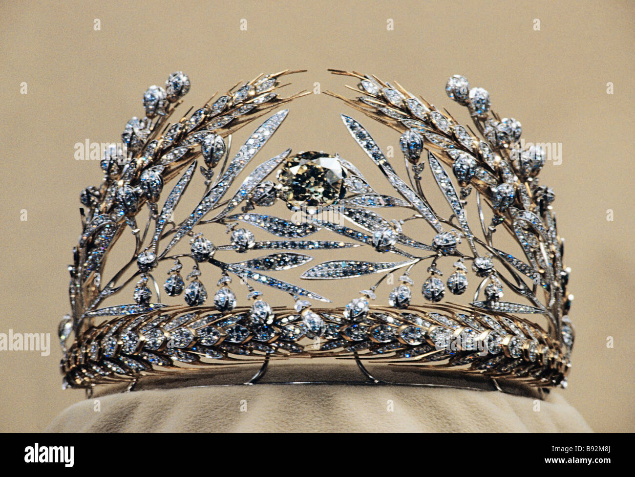 The unique diadem Russian Field made by Soviet jeweler V V Nikolayev ...