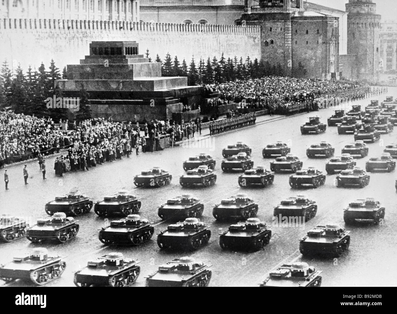 Tanks at a military parade in Moscow Stock Photo - Alamy