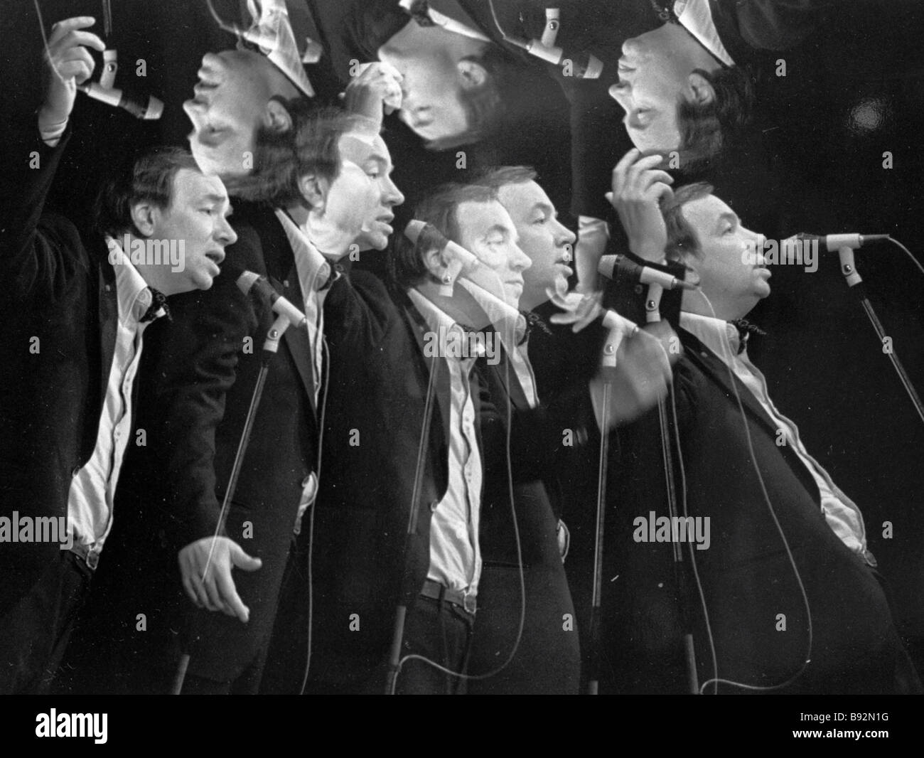 Poet Andrei Voznesensky reciting his Anti worlds Stock Photo - Alamy