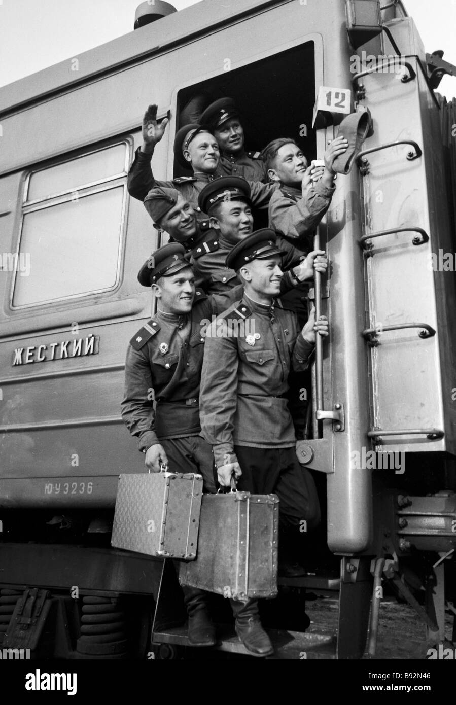 Soldiers coming back home after army service Stock Photo - Alamy