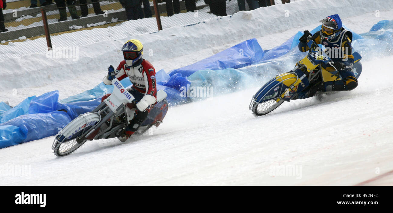 Semi finals of the Russian motorcycle ice racing championship in ...
