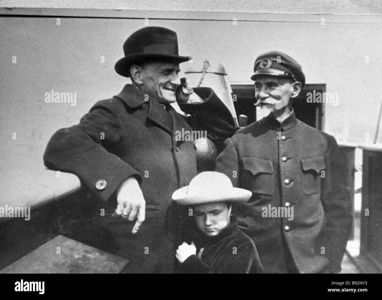 Vladimir Arsenyev an explorer of the Far East left his brother right ...