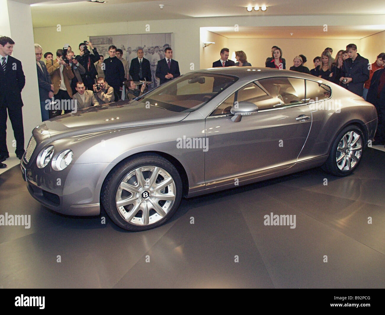 The elite cars manufactured by the legendary British company Bentley ...