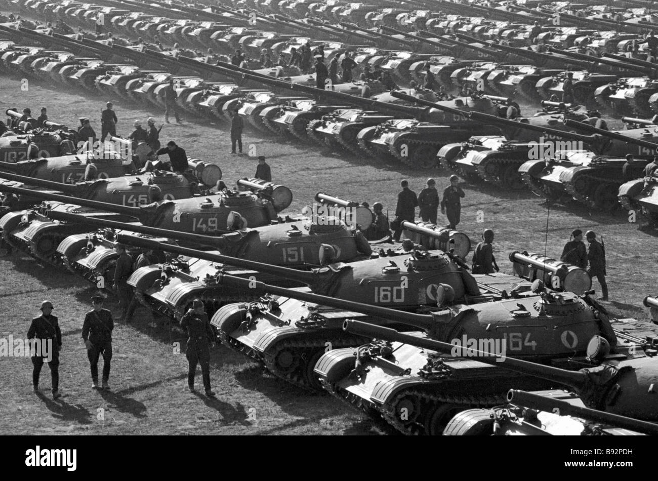 Tank unit columns before a review Stock Photo - Alamy