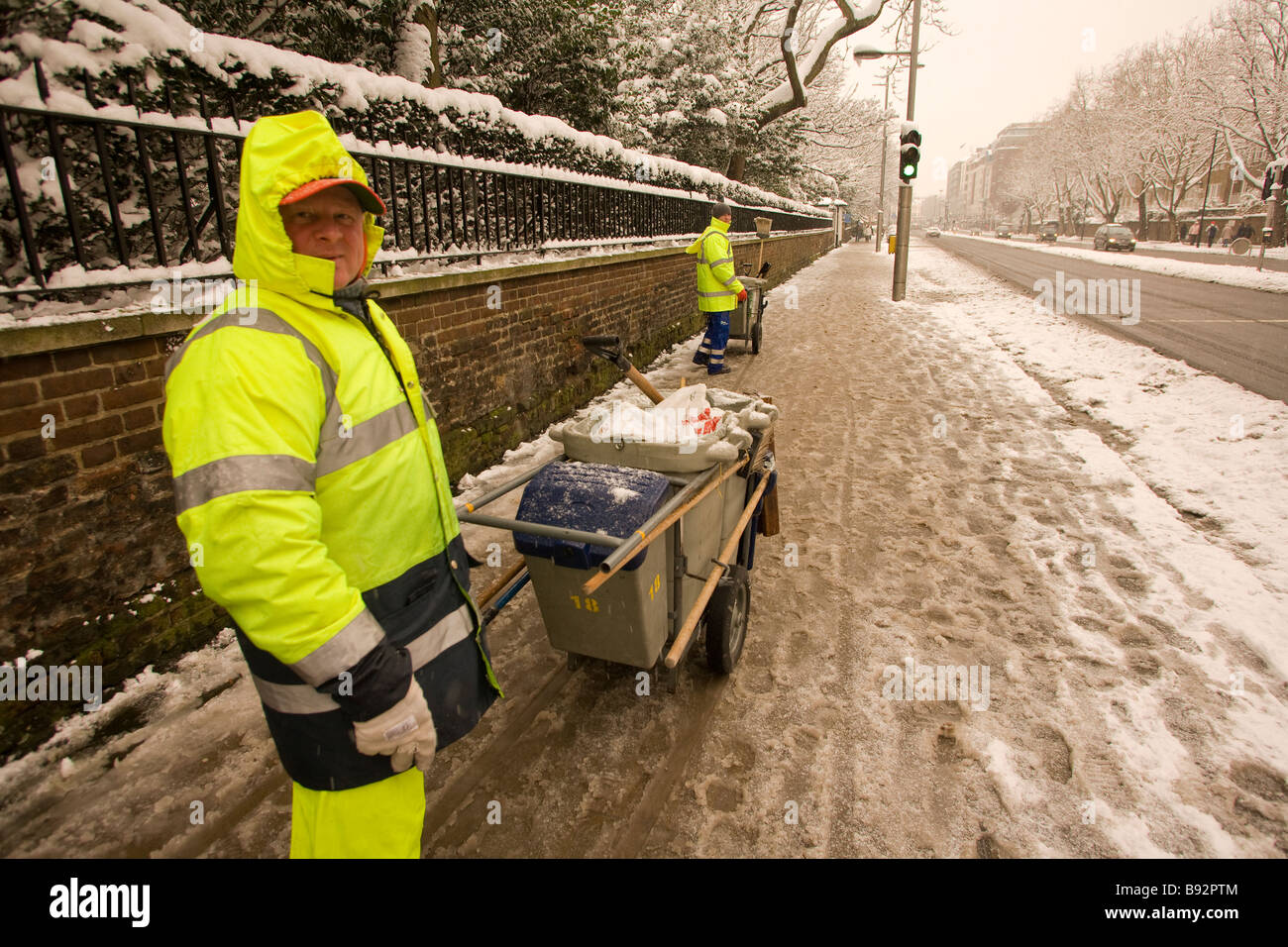 winter scenes kensington london Stock Photo - Alamy