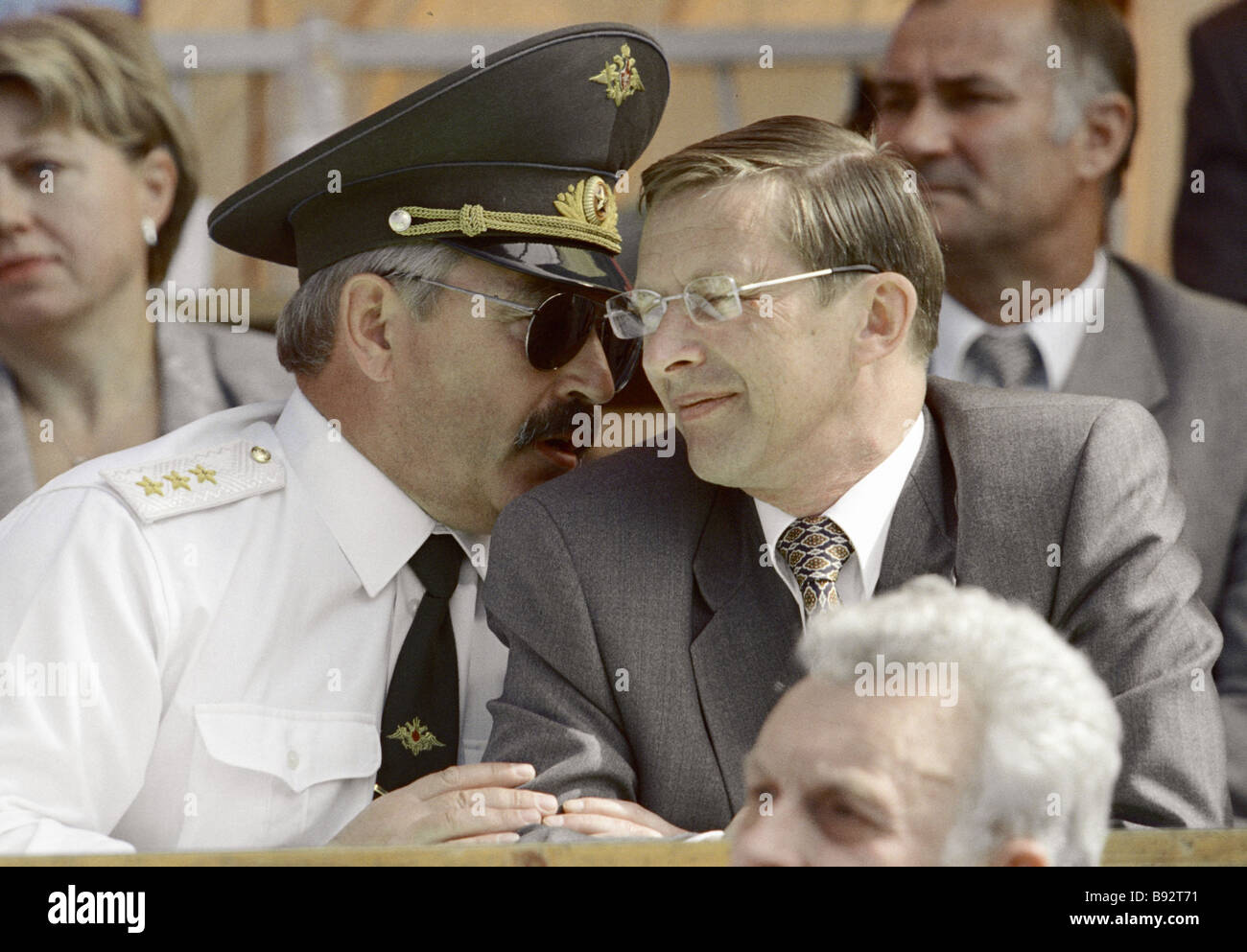 Russian Defence Minister Sergei Ivanov right and commander of the ...