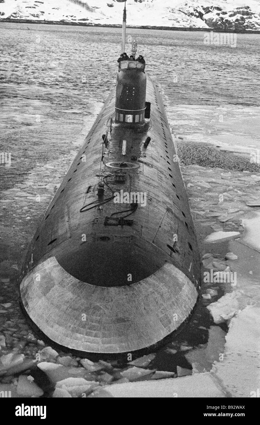 Nuclear powered submarine Leninsky Komsomol Stock Photo - Alamy