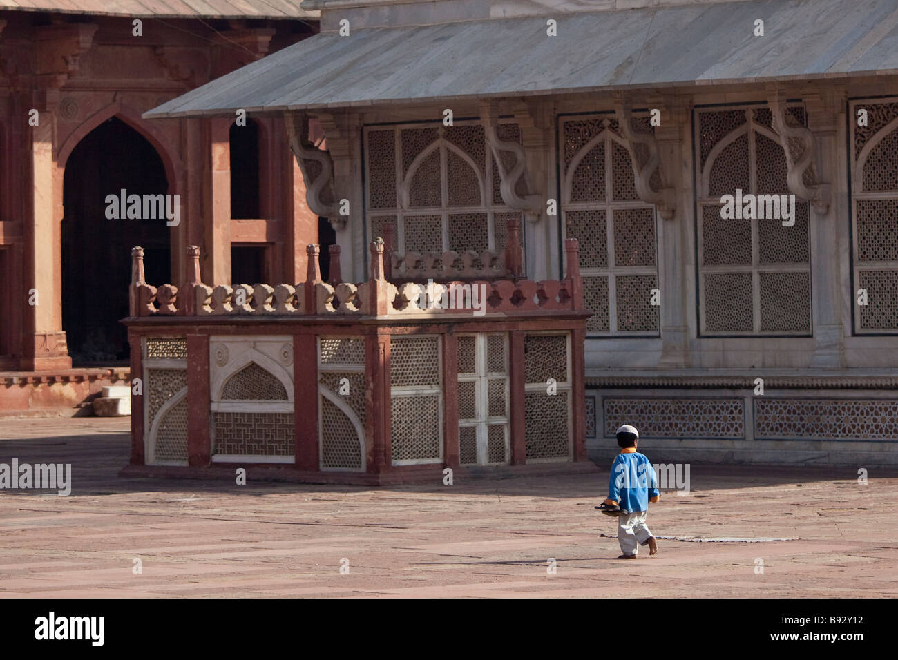 Sheikh Salim Chishti Tomb inside the Friday Mosque in Fatehpur Sikri ...