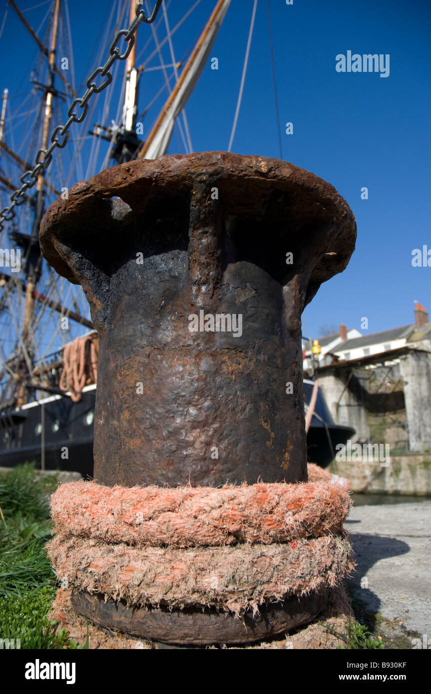 Mooring masts hi-res stock photography and images - Alamy