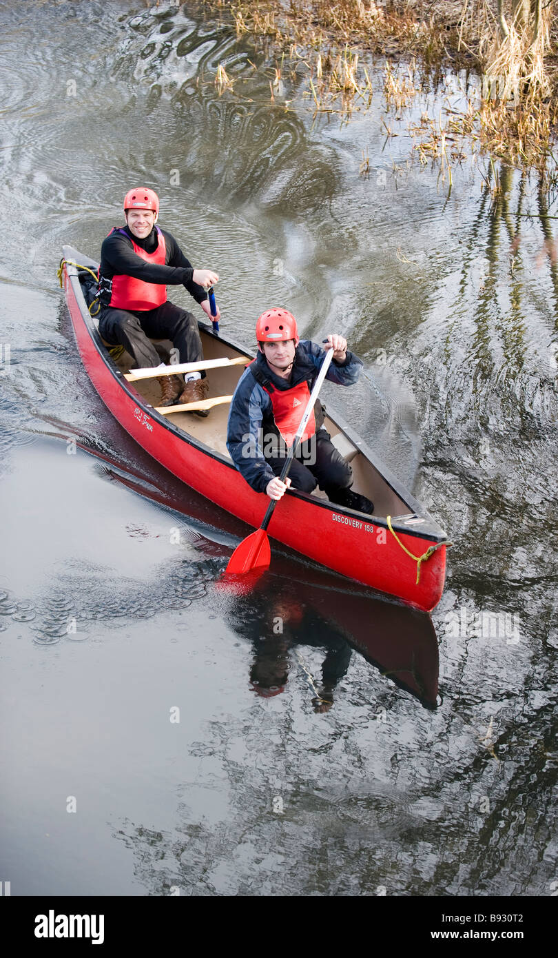 Canoe activity hi-res stock photography and images - Alamy