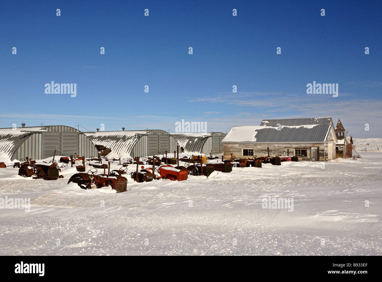 Saskatchewan old tractor hi-res stock photography and images - Alamy