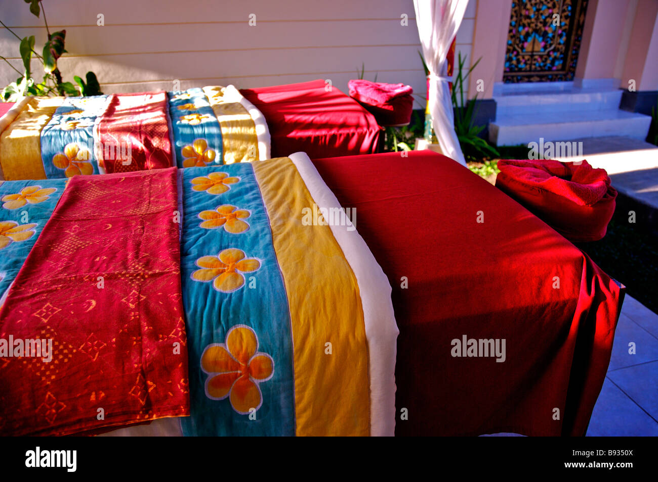 Massage tables hi-res stock photography and images - Alamy