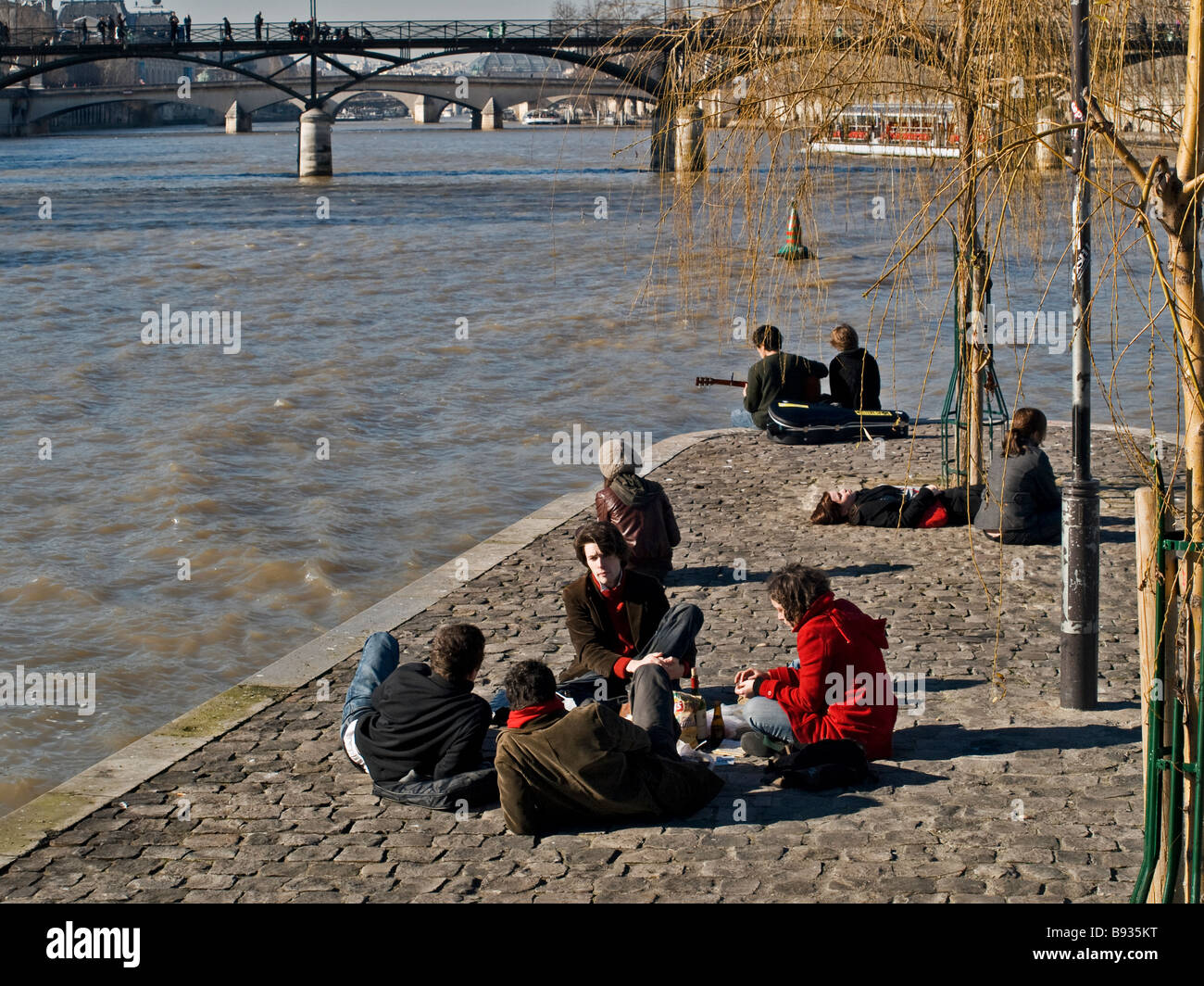 La seine in paris hi-res stock photography and images - Alamy