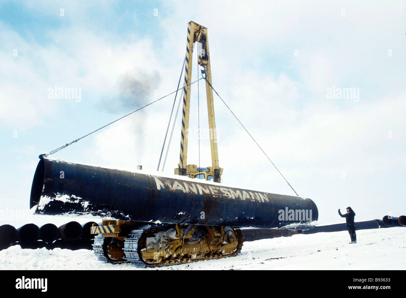 These huge pipes laid for the Urengoi Uzhgorod gas pipeline were made ...
