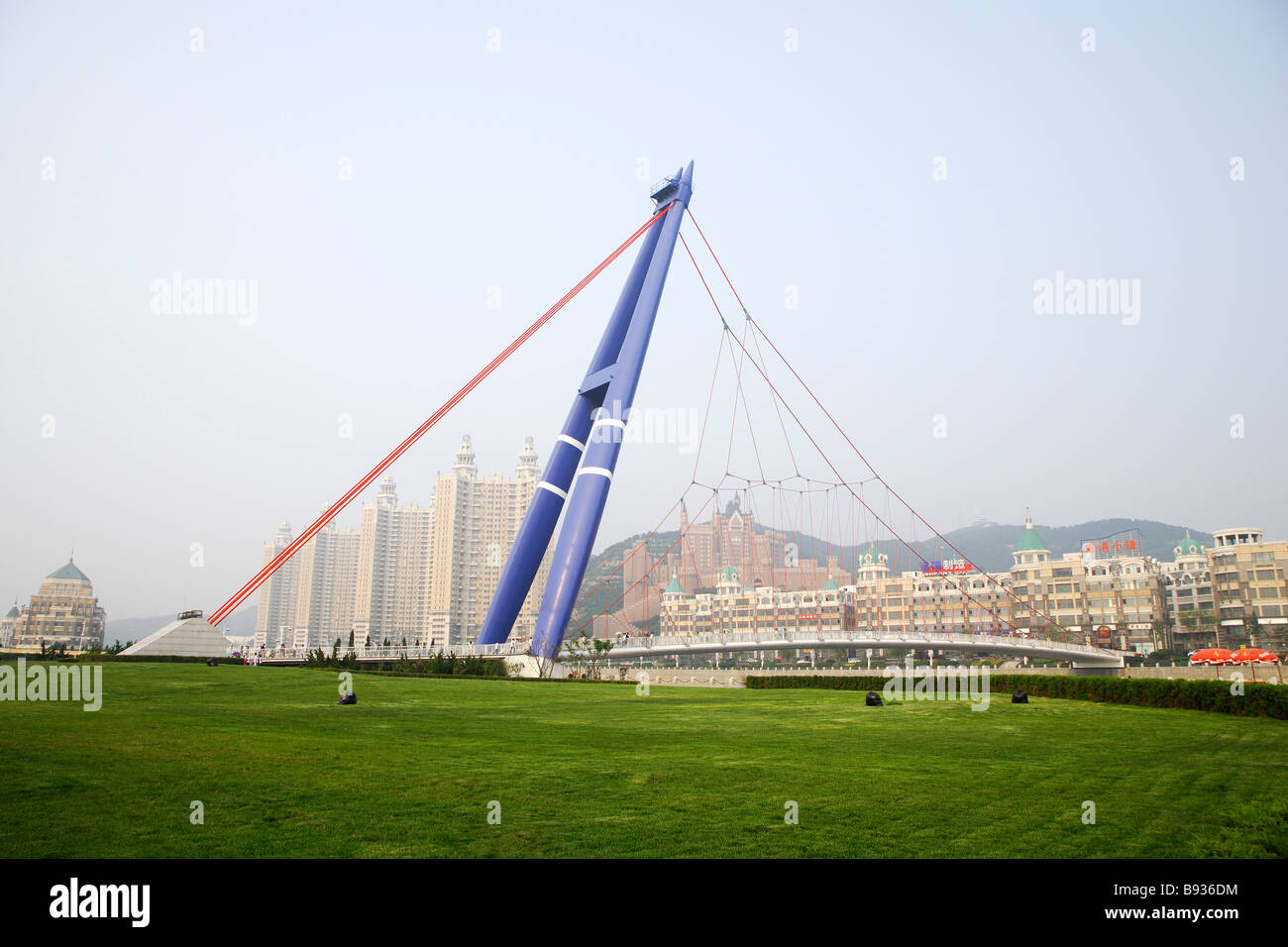 Dalian china bridge hi-res stock photography and images - Alamy