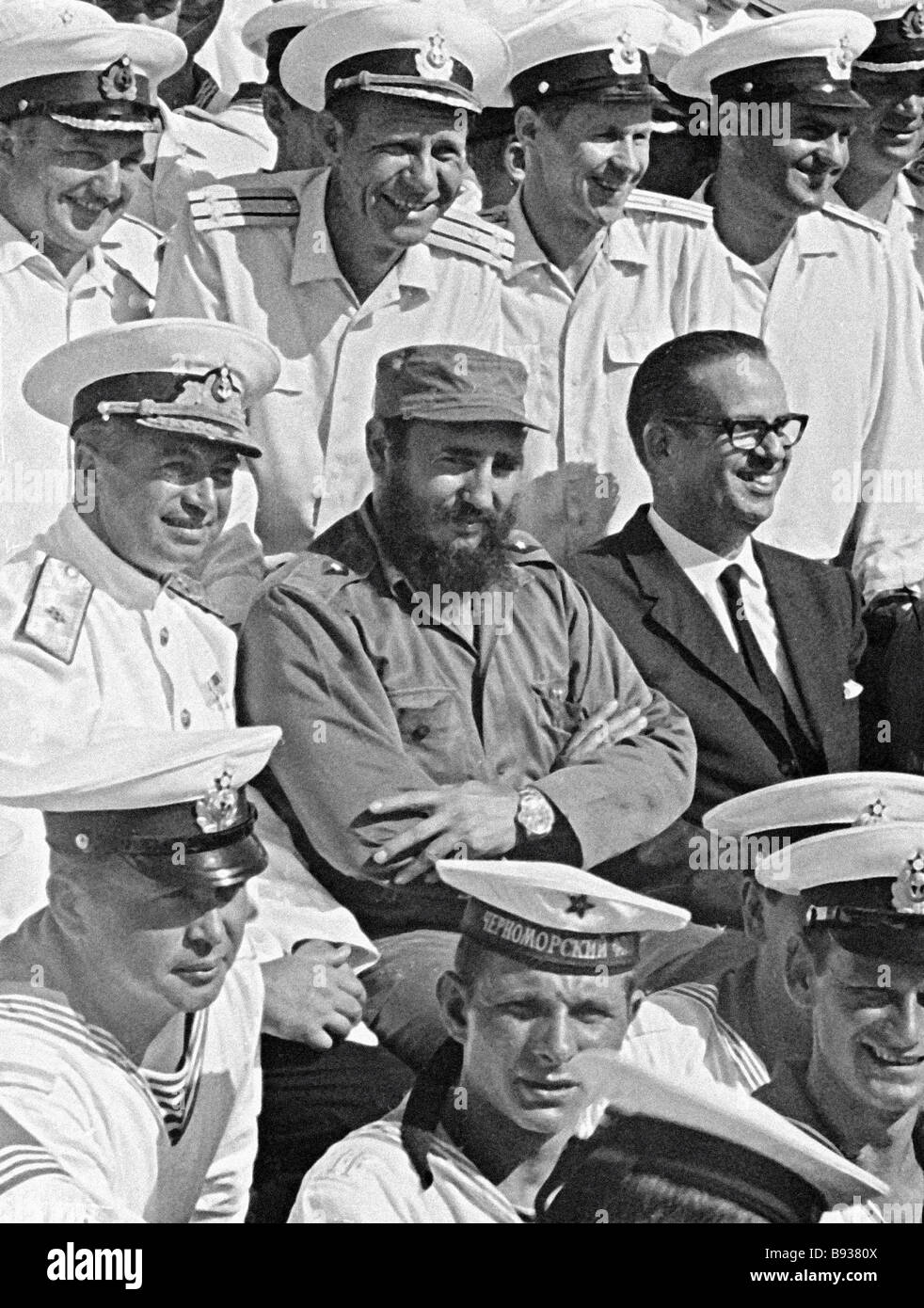Fidel Castro Prime Minister of the Republic of Cuba with Soviet sailors ...