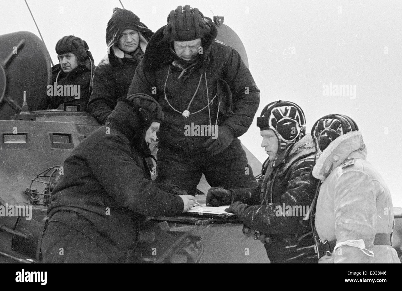 Soviet Army tankmen discussing the task during an exercise Stock Photo ...