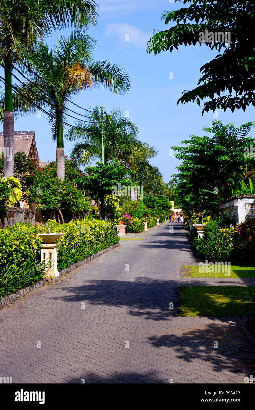 Non paved road hi-res stock photography and images - Alamy