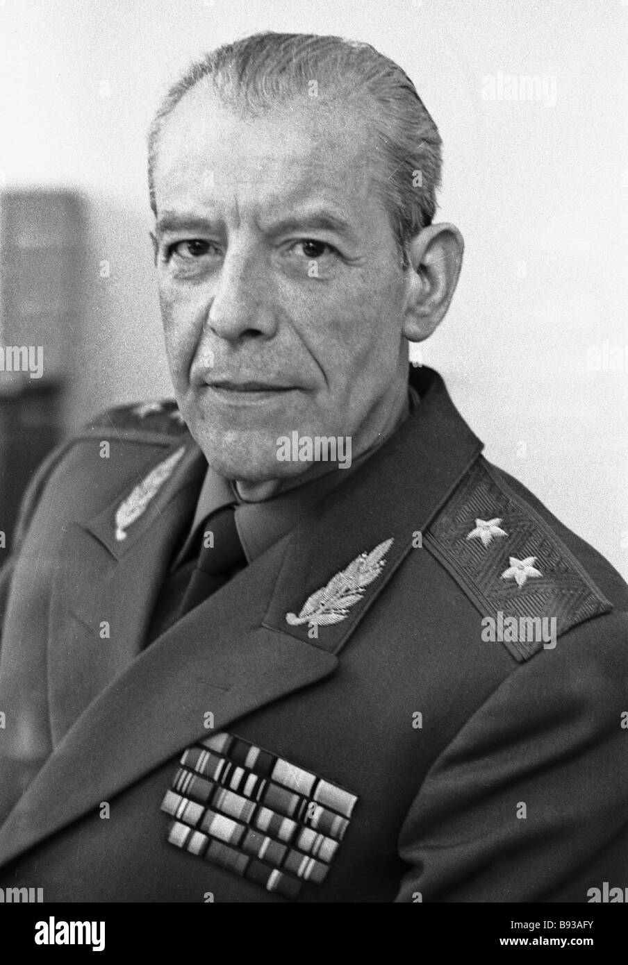 Lieutenant General Ivan Panov editor in chief of the Krasnaya Zvezda ...