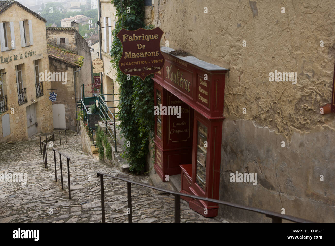 Bell tower st emilion bordeaux hi-res stock photography and images - Alamy