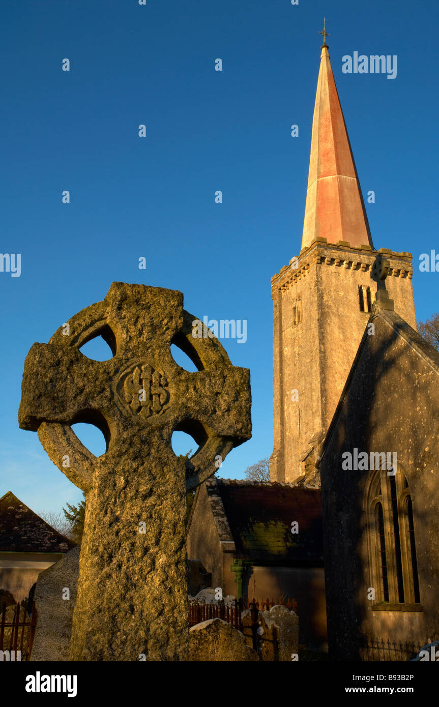 Gravestone celtic cross design church hi-res stock photography and ...