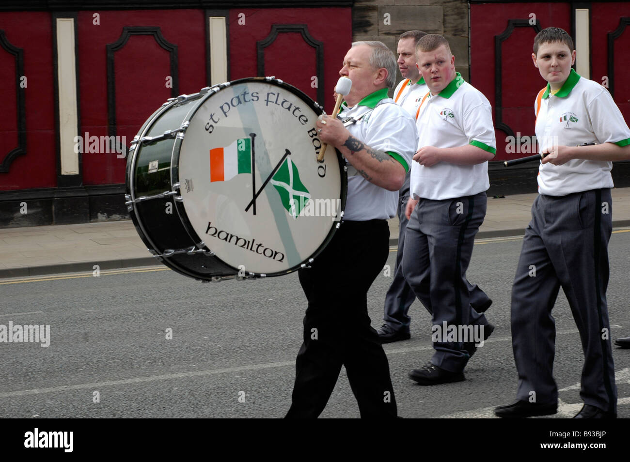 Playing irish drum hi-res stock photography and images - Alamy