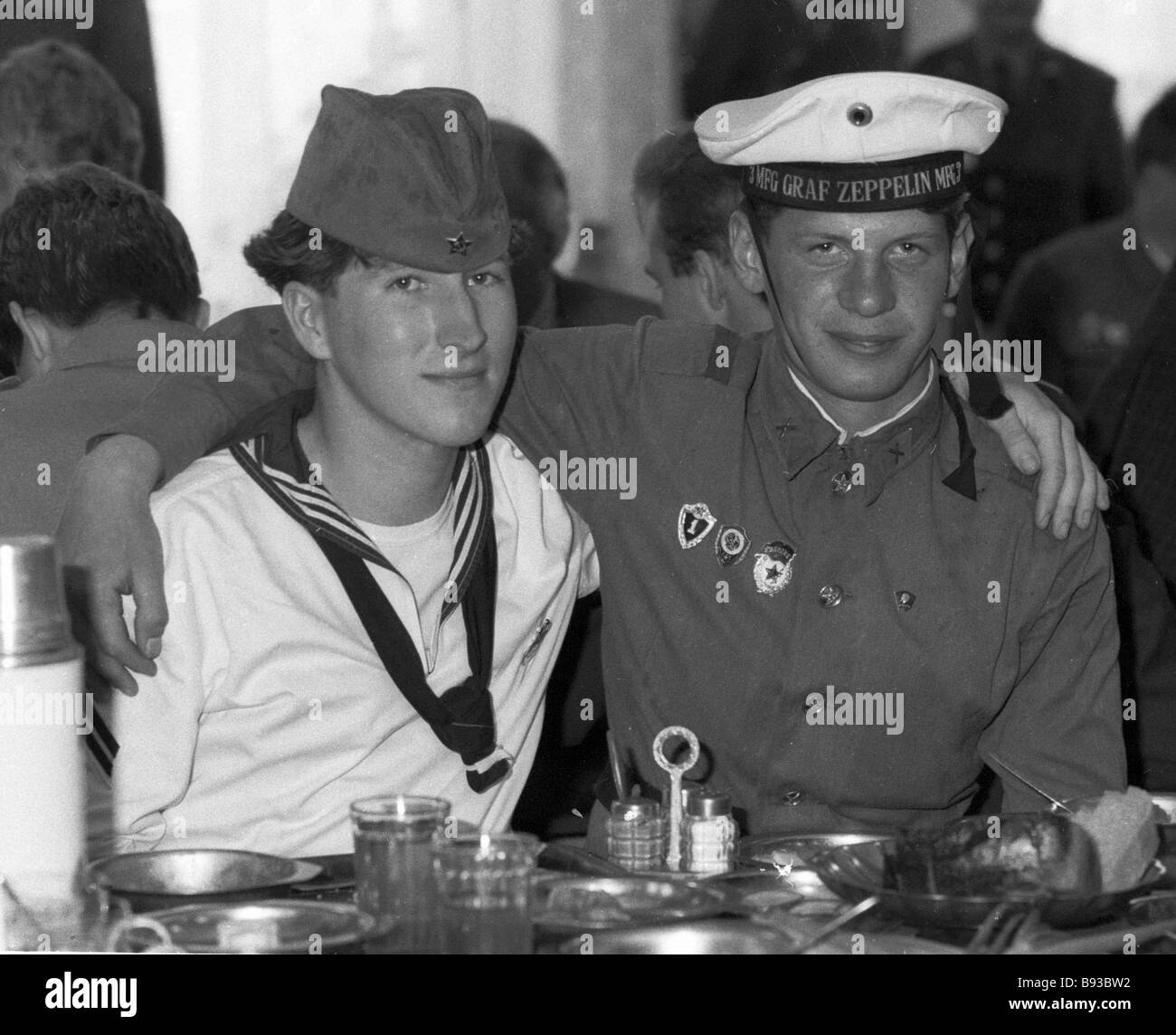 A German sailor left and a Kantemirovskaya Armor Division soldier pose ...