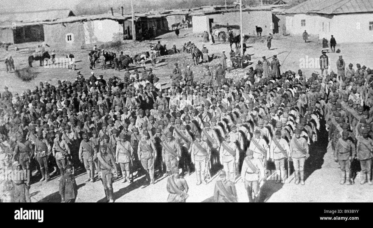 The Gissar expeditionary force leaving the Bukhara Soviet Republic ...