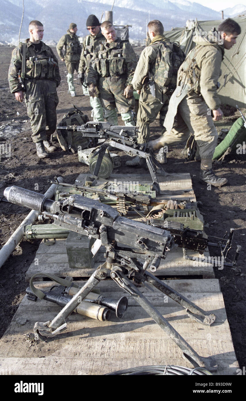 Soldiers from the 45th special reconnaissance regiment of the Russian ...