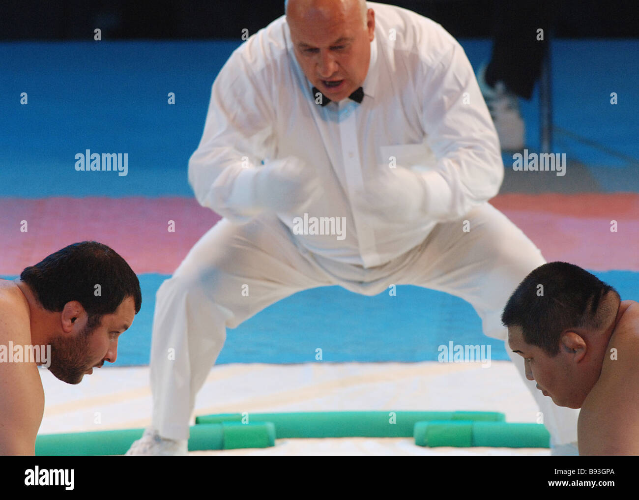 A Sumo wrestling match Stock Photo - Alamy