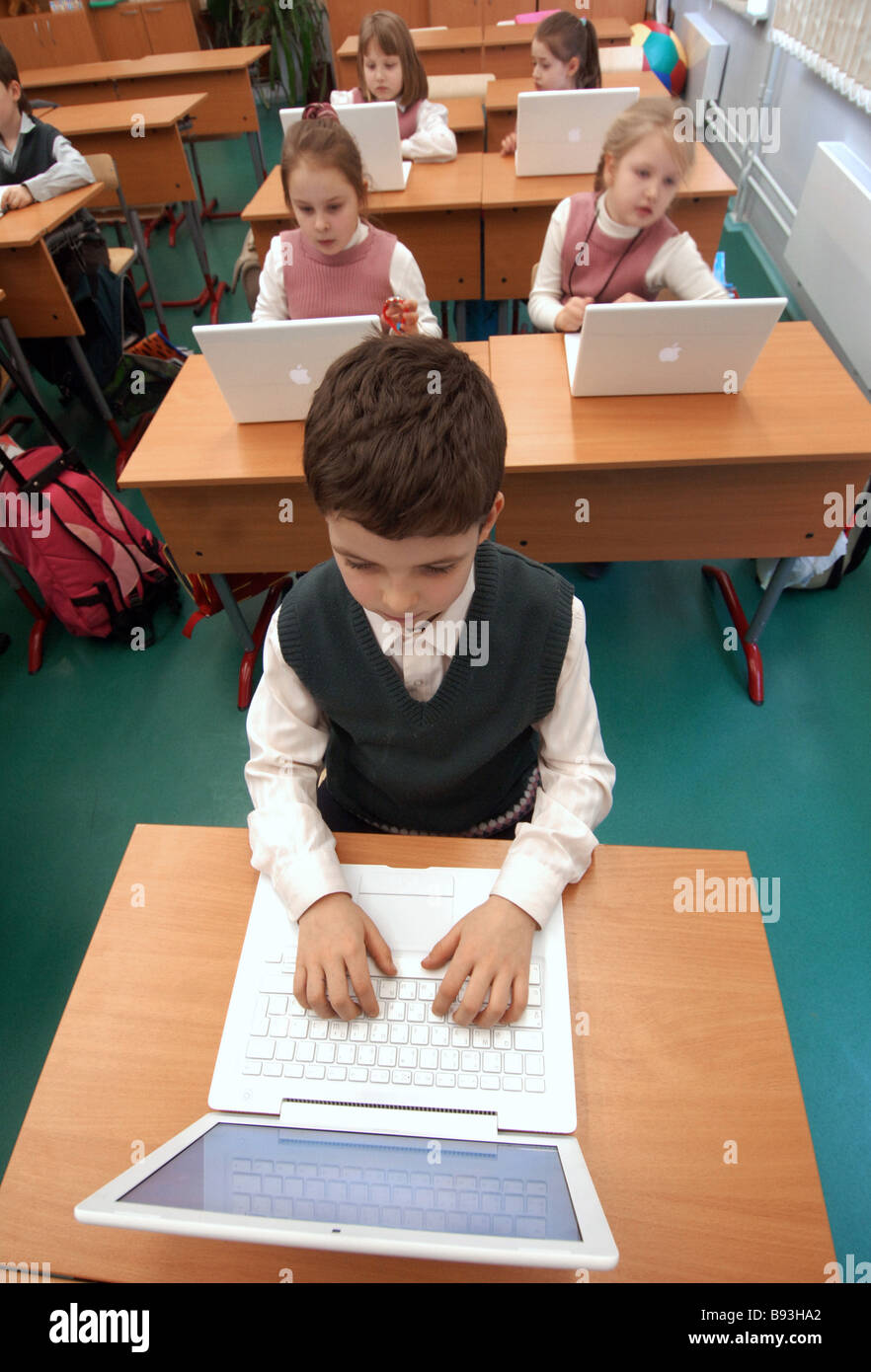 2nd grade pupils in Russian language class Stock Photo - Alamy