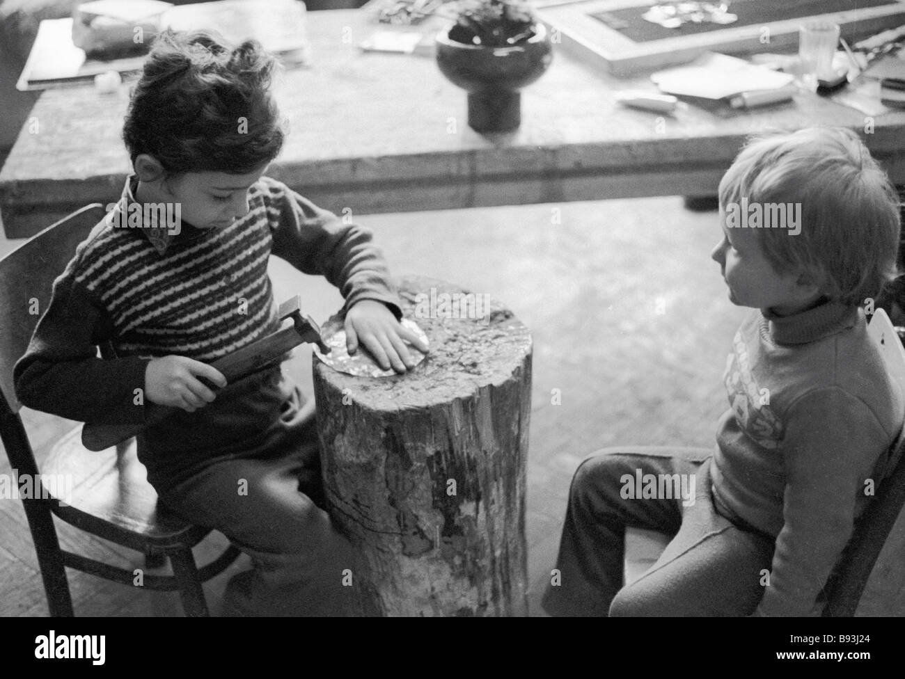 Young residents of Rustavi city doing metal chasing at Opizari ...