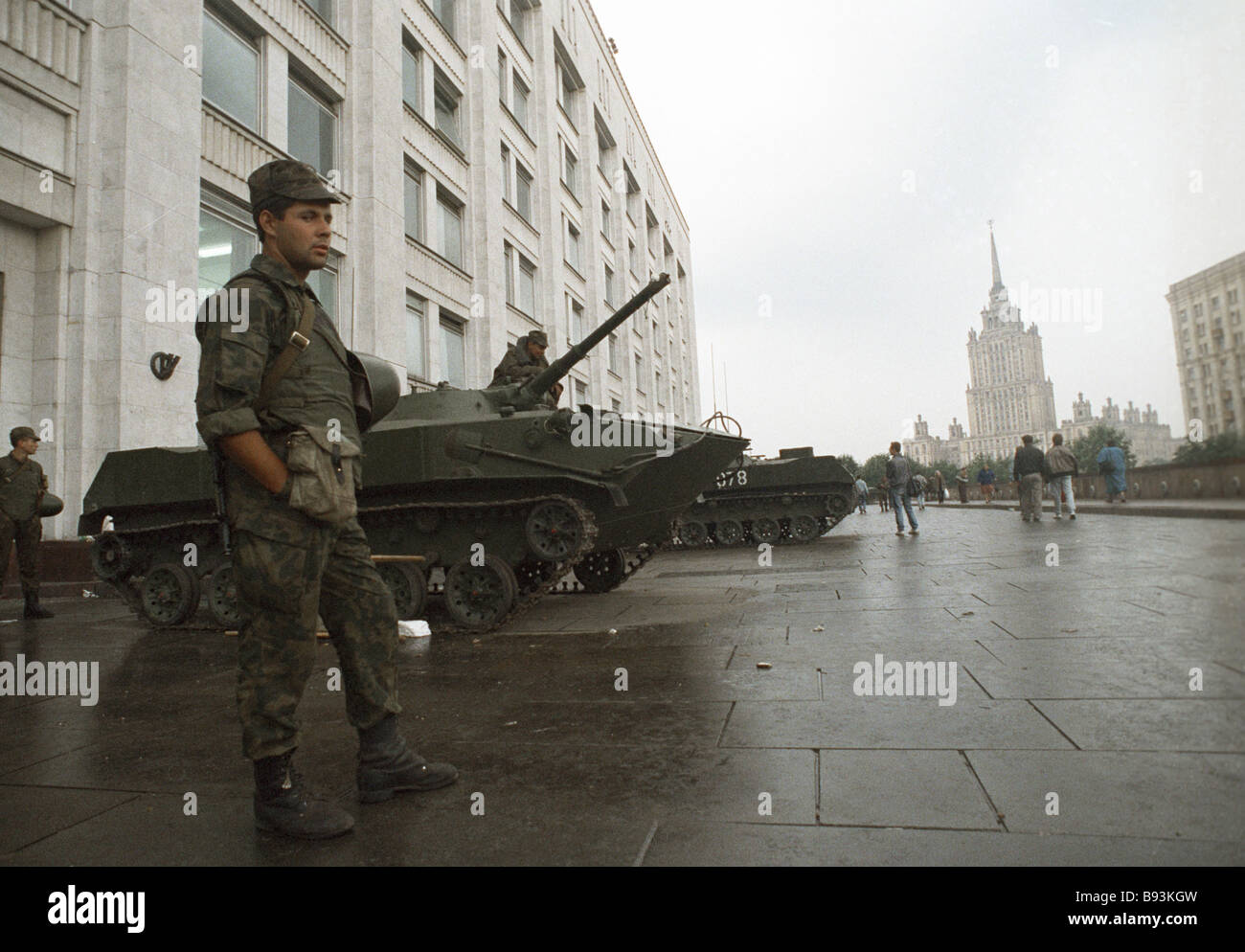 Soldiers and infantry fighting vehicles in front of the office of the ...